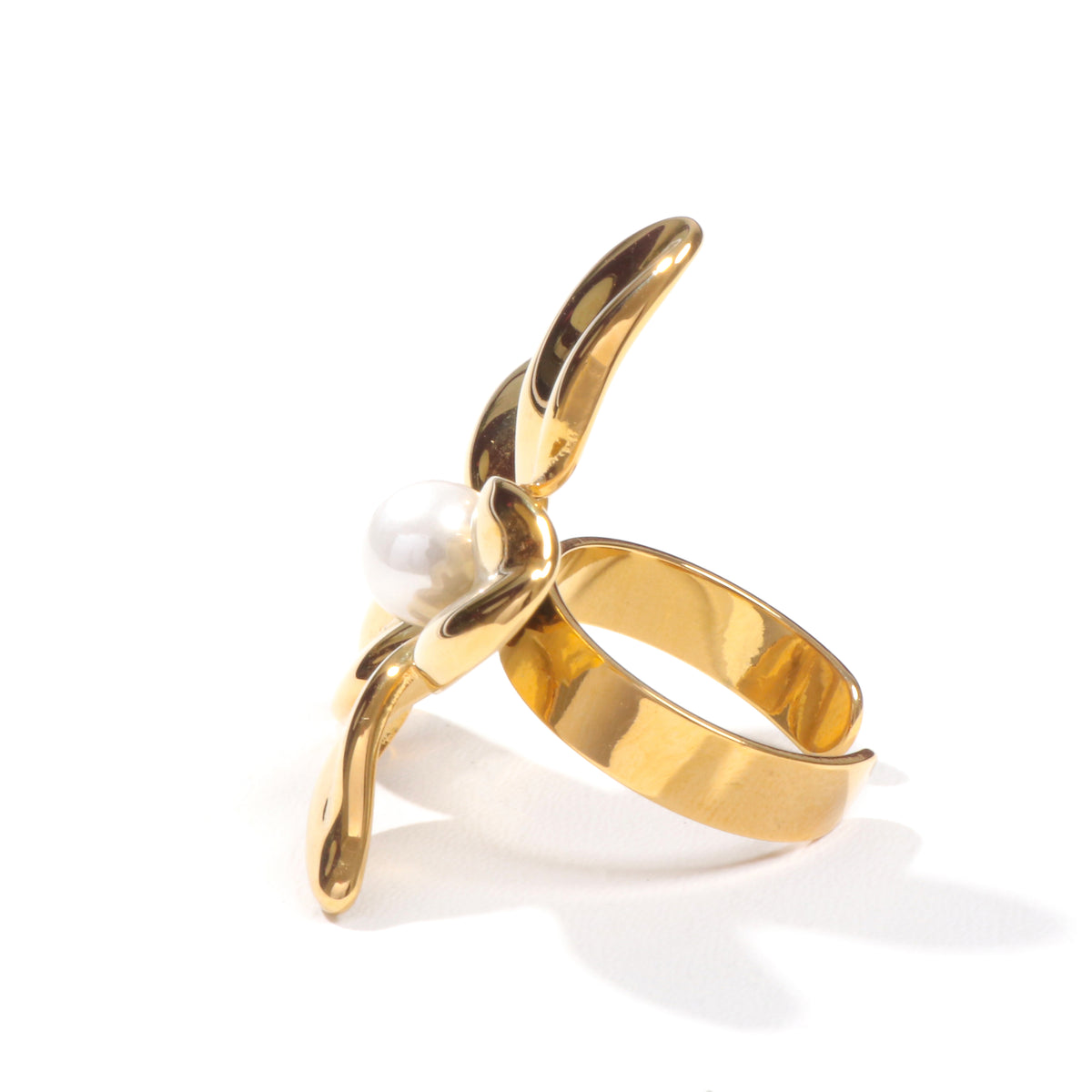 Petal Poise Statement Ring – Caelii